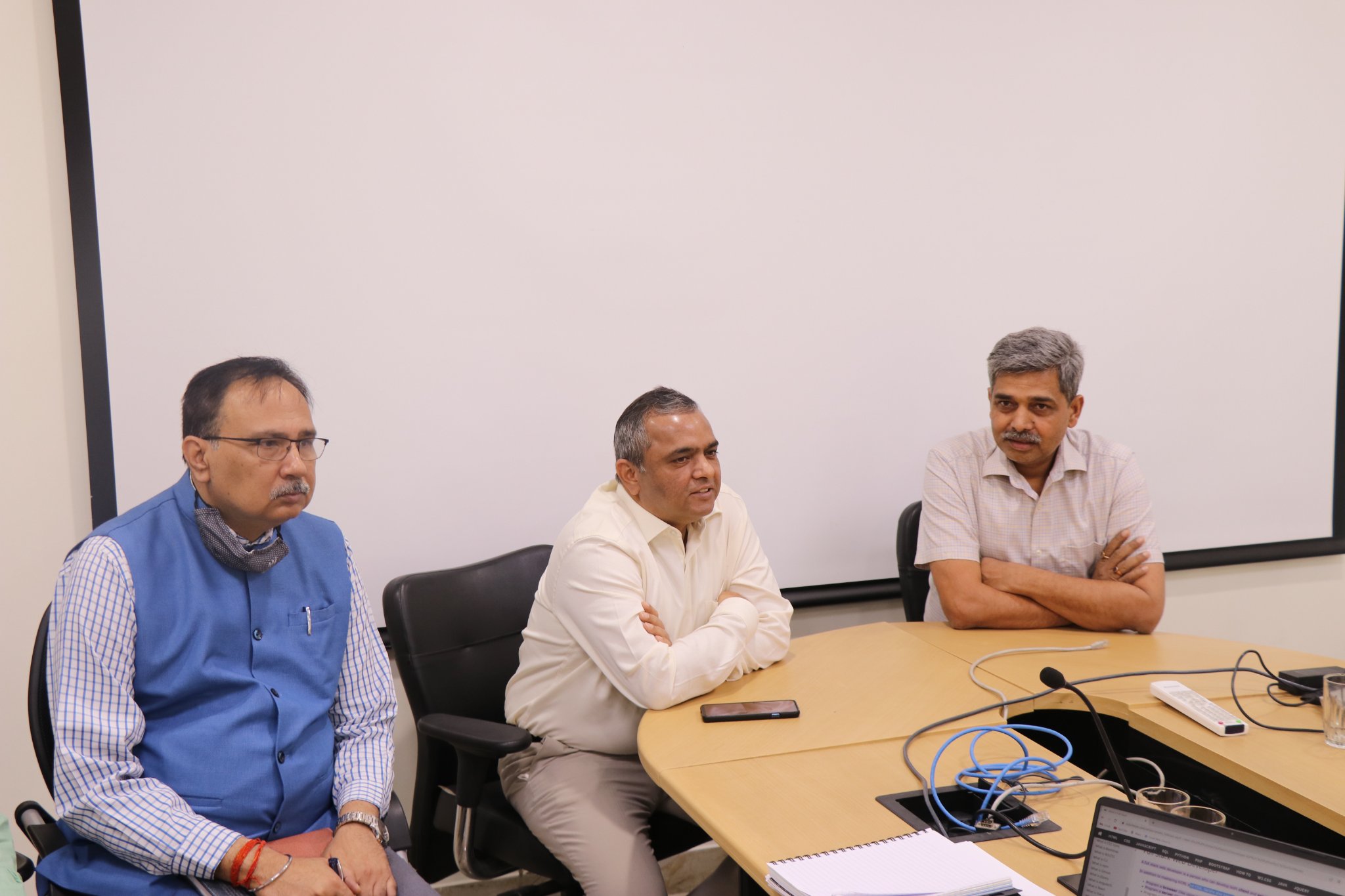 Shri Rajesh Singh, Joint Secretary & Financial Adviser, Ministry of ...